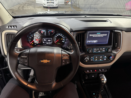 Traiblazer offroadga tayyor yurishlari moshniy zor mazza qib haydidgan
