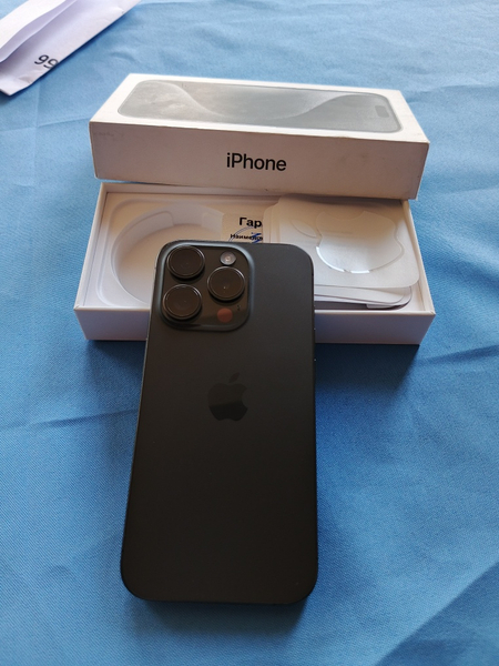iphone 15 pro 256 LL\\\\A
