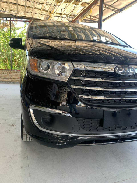 JAC M3 9 orindiqli B kategoriyada haydaladi