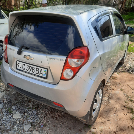 Spark 2015 bir qo‘l minilgan benzin 90 prabeg 6700$