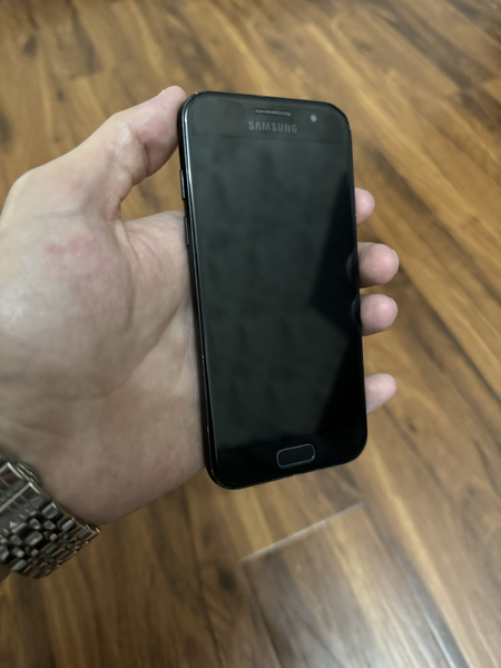 Samsung Galaxy A3 2017 srochna