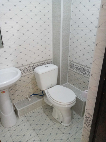 Продаётся квартира 5 комнат в центре. 5 хонали уй сотилади.Фергана