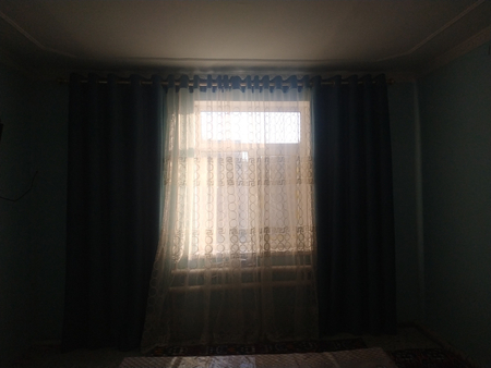 Перделер,газ плита,холодильник,люстралар сатылады.