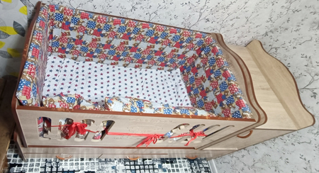 Продам детскую кроватку