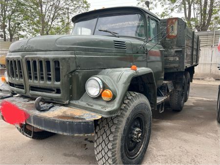 Бартавой авто Зил 1990 год хаки