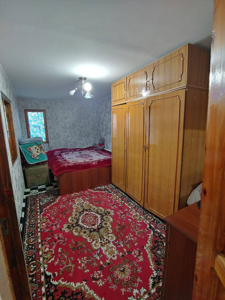 Срочний сотилади