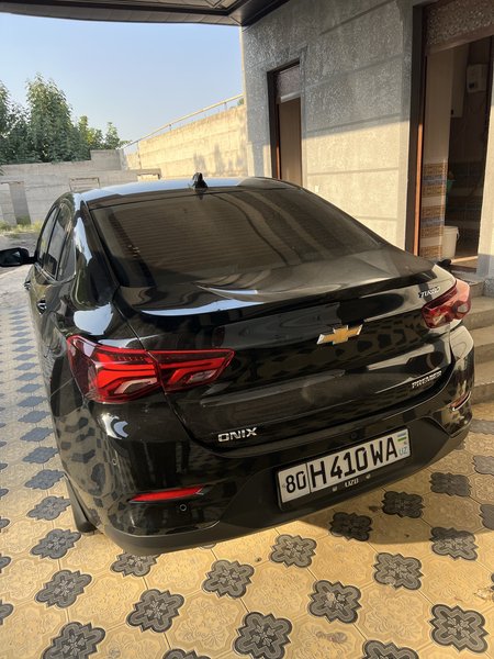 Onix 6 позиция