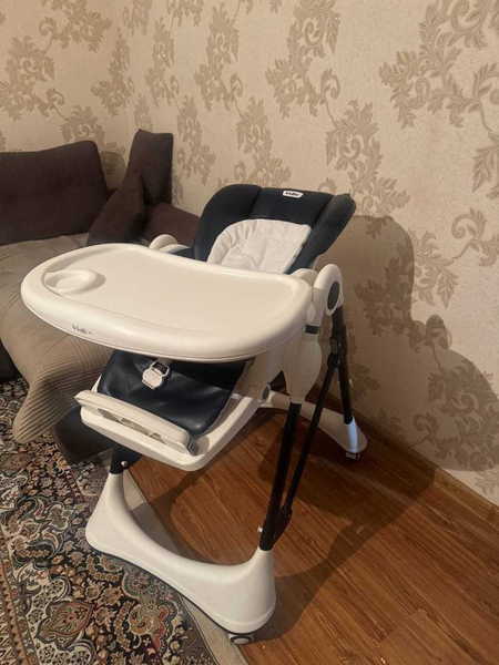Стульчик для кормления KIDILO