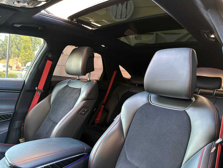 Genesis GV70 Full