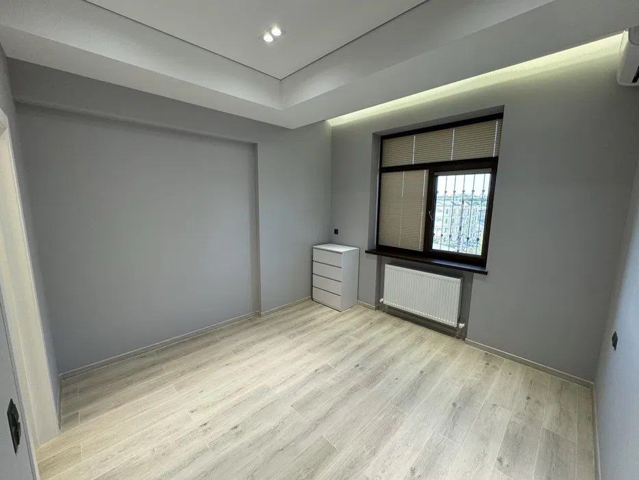Продам квартиру с Евро ремонтом в новостройке ( К134 )