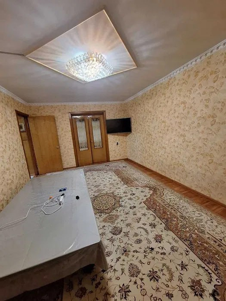 Чиланзар 24 квартал 2/4/5 Кирпичный дом 60m2 с двумя балконами.Мария