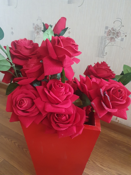 Горшок с розами, искусственный
