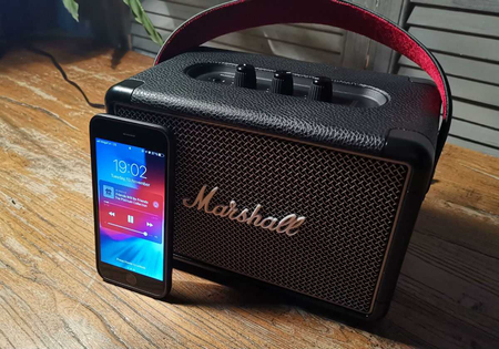 marshall kilburn портативная акустика