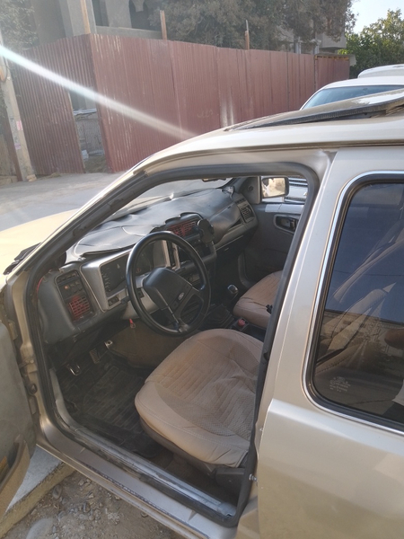 Ford Sierra 83-yilliki arzon bervorvommiza