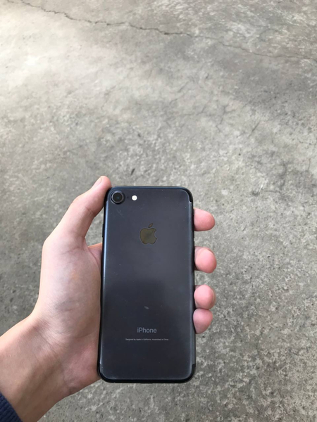 Iphone 7 xolati tniq