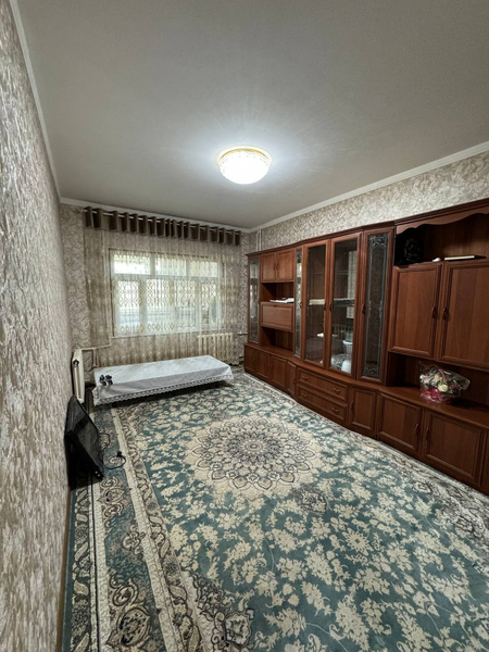 Kvartira в Мирзо-Улугбекском районе Продается  3/3/9 на Карасу