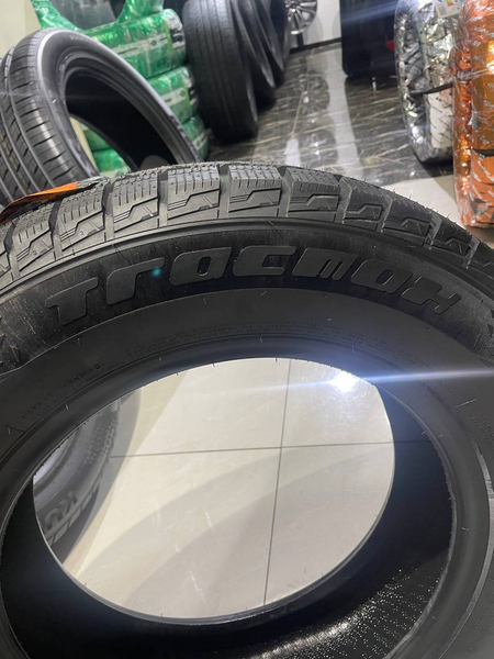 Balon shina Tracmax 205/65R15