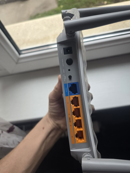 Tp link wifi azgina ishlatilgan keb olurasla 220.000so\\\'m
