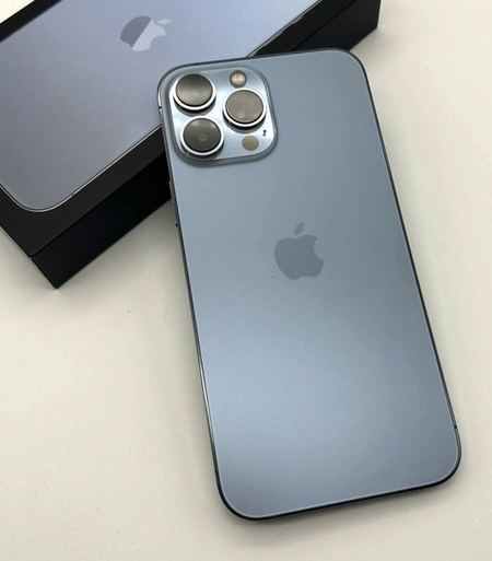 Iphone 13pro srochna sotiladi karobka dakument
