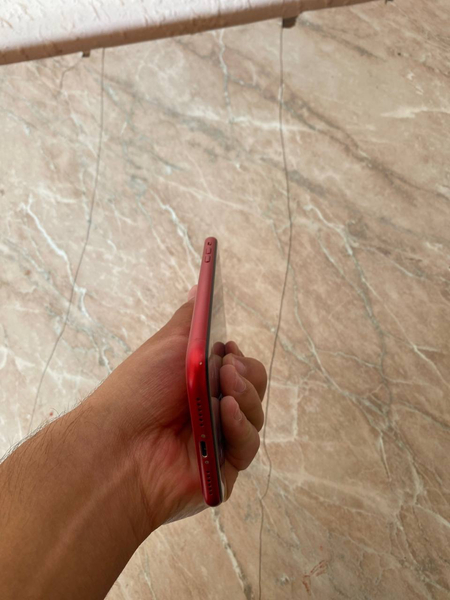 Iphone           11
