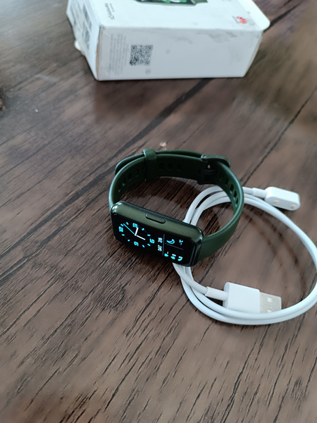 Huawei band 7 ideal holatda