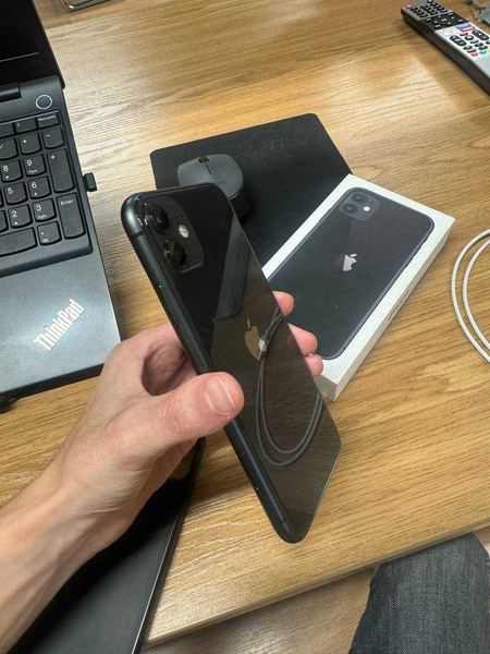 IPhone 11. Как новый , в идеале без никаких царапин