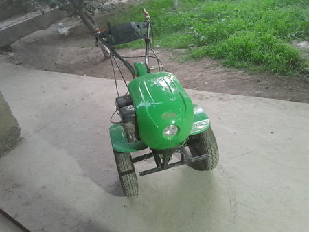 Motoblok sotiladi