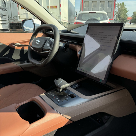Changan A05 gibrid