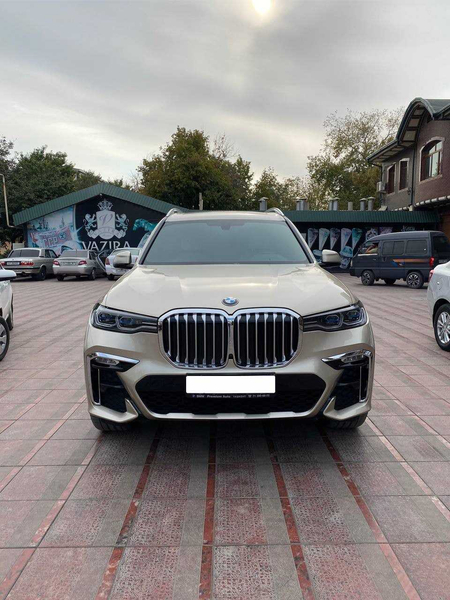 BMW X7 xDrive40i (G07)