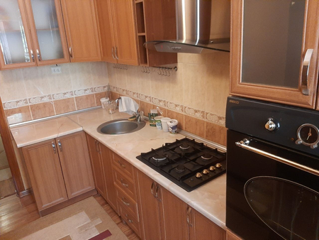 Своя квартира Кора камиш 1/4 вдоль дороги 3 комнатная квартира 1 етаже