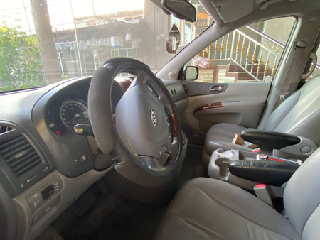 kia carnival 2008