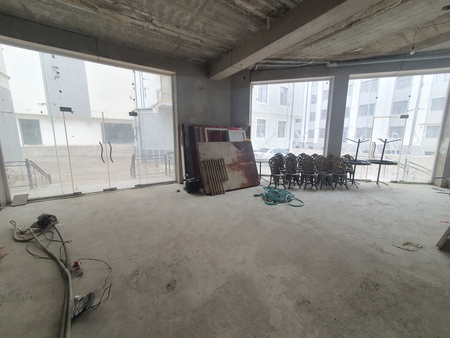 Do\\\'kon sotiladi 160 m²