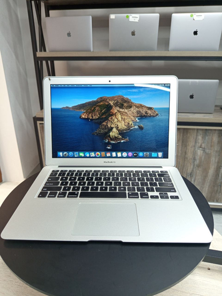 продается MacBook Air
