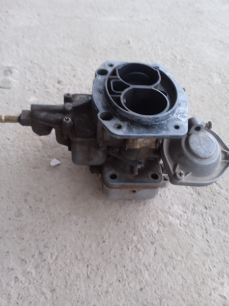Karbirator sotiladi 600000