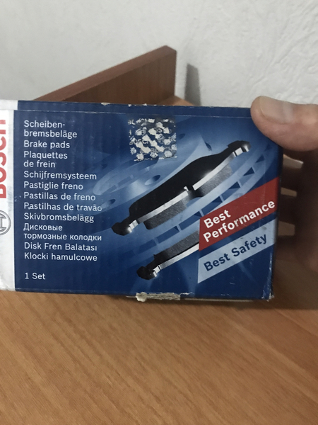 Продам тормозные колодки задние volkwagenKEAAX,AUDi A 3