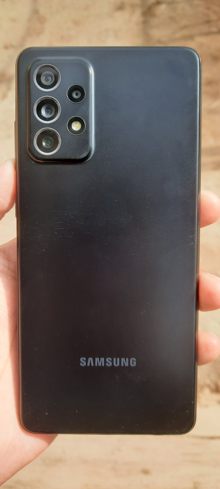 Samsung A72 Сотилади