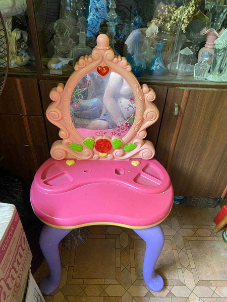детский косметический столик с зеркалом