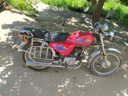 Lifan moto sotiladi narx 6 mln