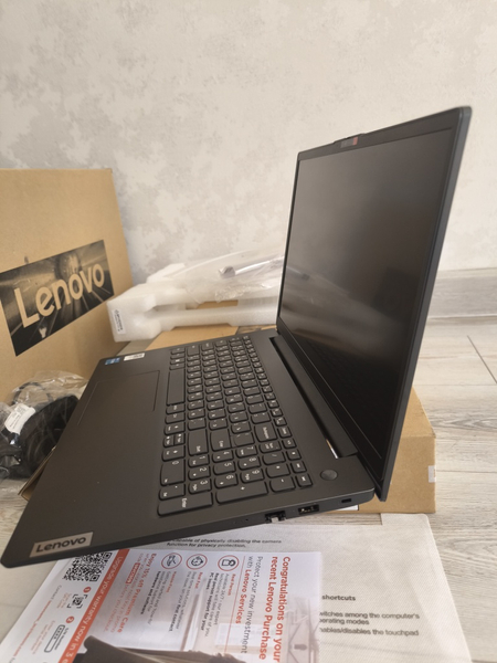 lenovo v15 g3 i3-1215u 8gb 512gb fhd 15.6