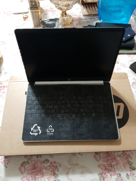 Notbuk hp yengi i 3