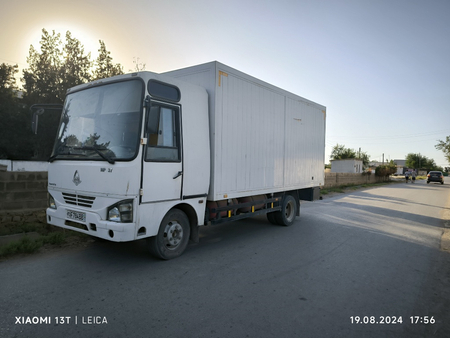Isuzu   2010 yil