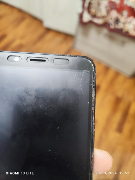 Redmi 7A sotiladi holati musur