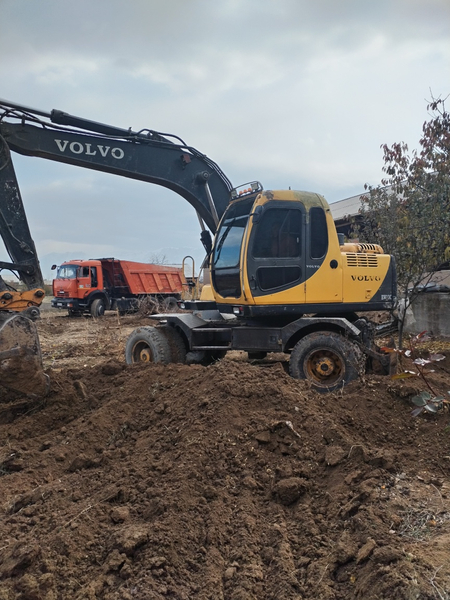 sotladi volvo 130