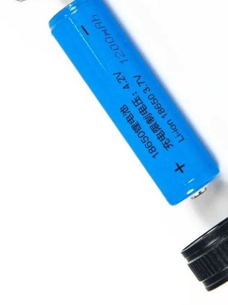 Фонарь аккумуляторный Deli Tools DL5417