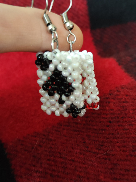 Сережки в виде игральных карт