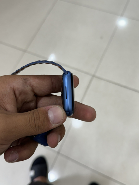 Apple watch 7 45 mm srochni sotiladi