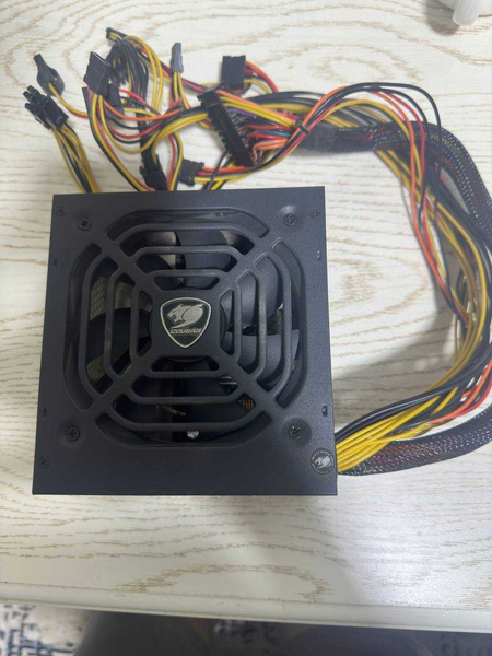 Блок Питания COUGAR VTC 600W, свой