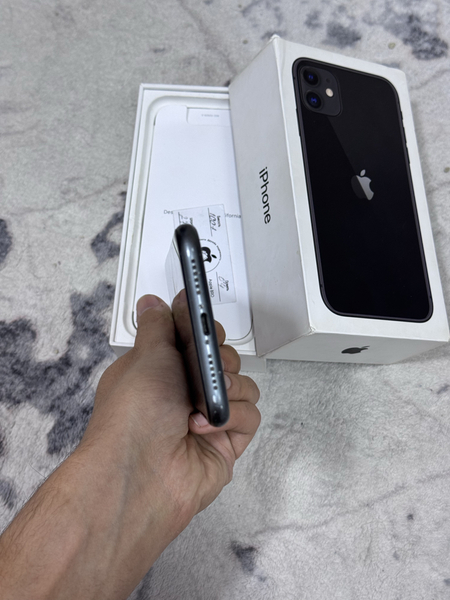 iPhone 11 64GB идеал