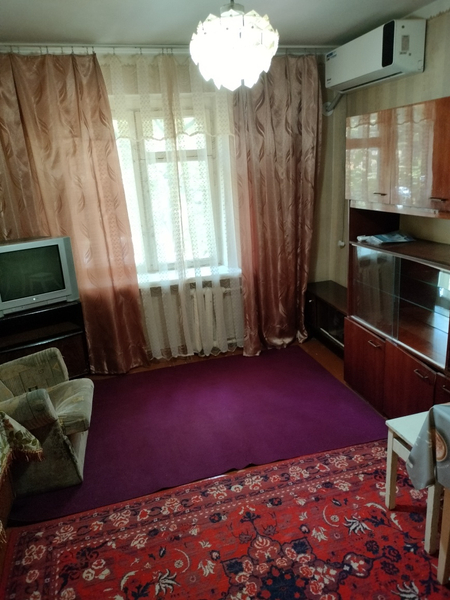 Продам 2 к малогабаритную аж кв на    23 квартале Чиланзара 3 /5 кирп.