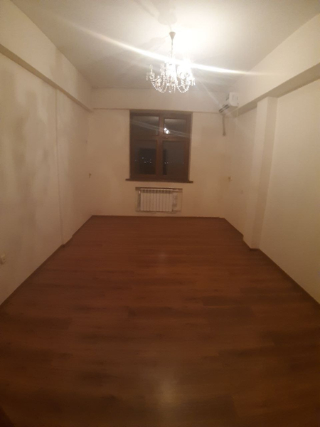 Продаётся квартира 1/5/5 на улице Нурафшон Алмазарского района